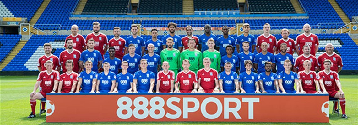 2016/17 BCFC squad photo